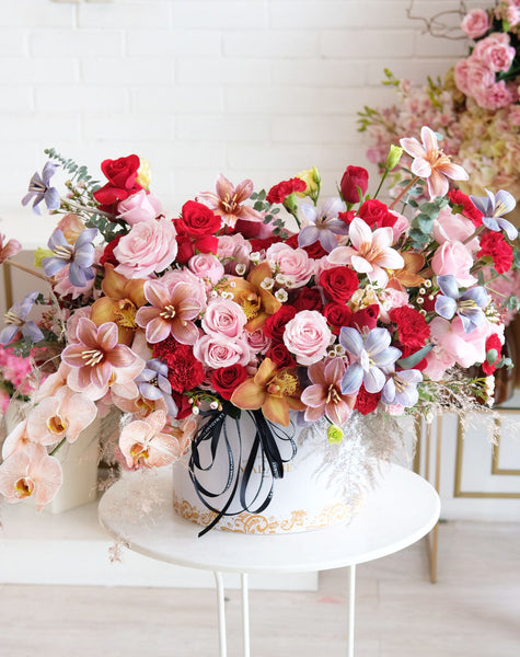 Delightful Garden Blossom Box – Madame Florist